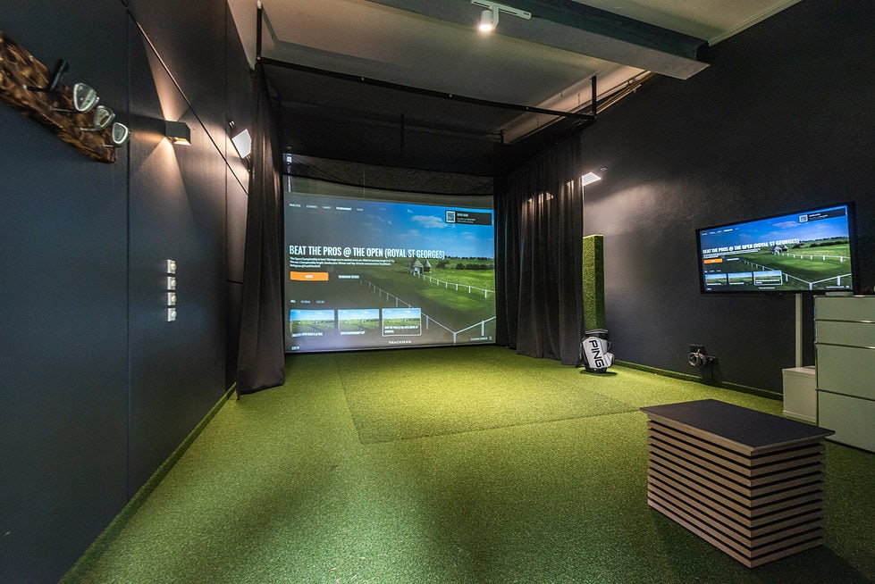 Teaching Bay | Indoor Golf Partner